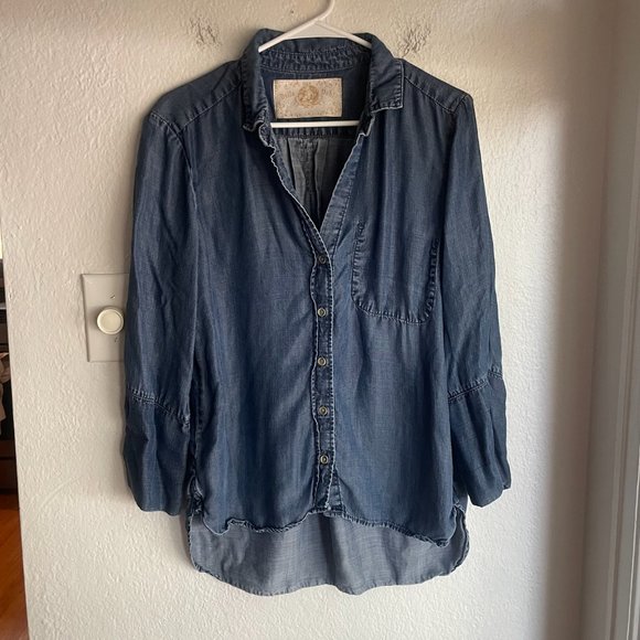 Bella Dahl | Tops | Bella Dahl Shirt Tail Hem Reverse Pocket Chambray ...